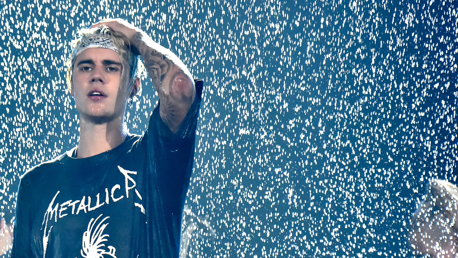 Justin Bieber brings rain to Zurich